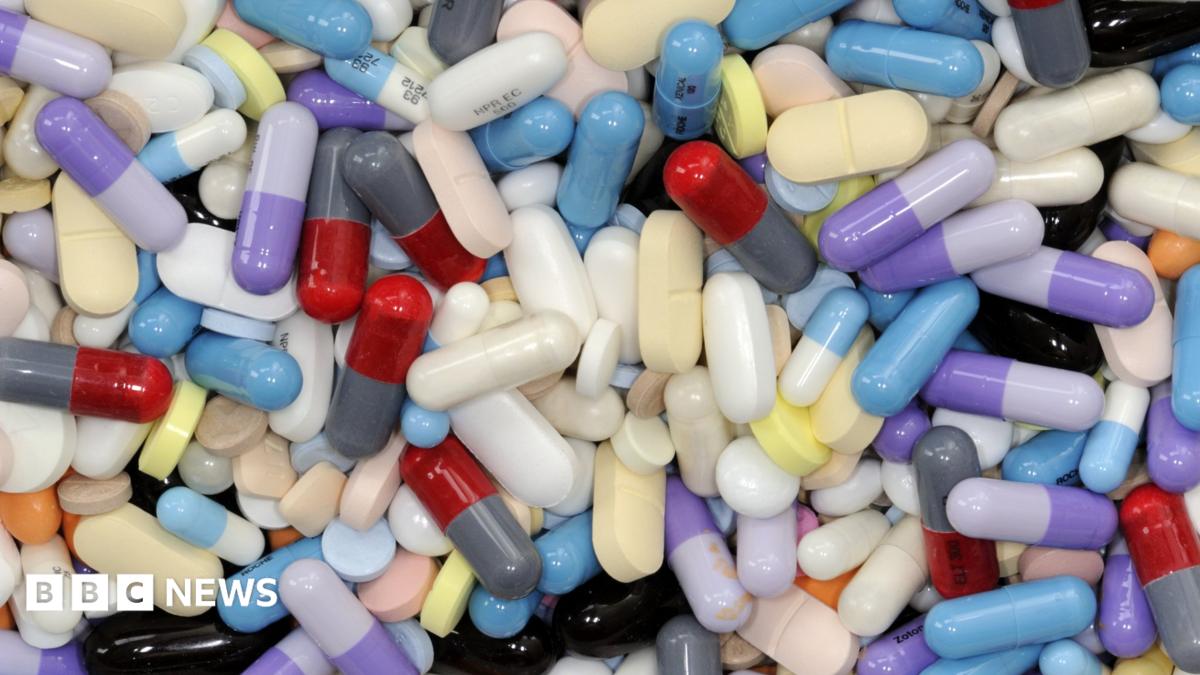 Lack of drug data 'extreme concern' - BBC News