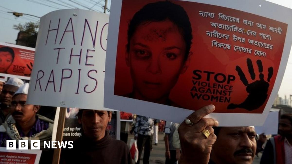 India gang rape victim's family meets president to seek justice - BBC News