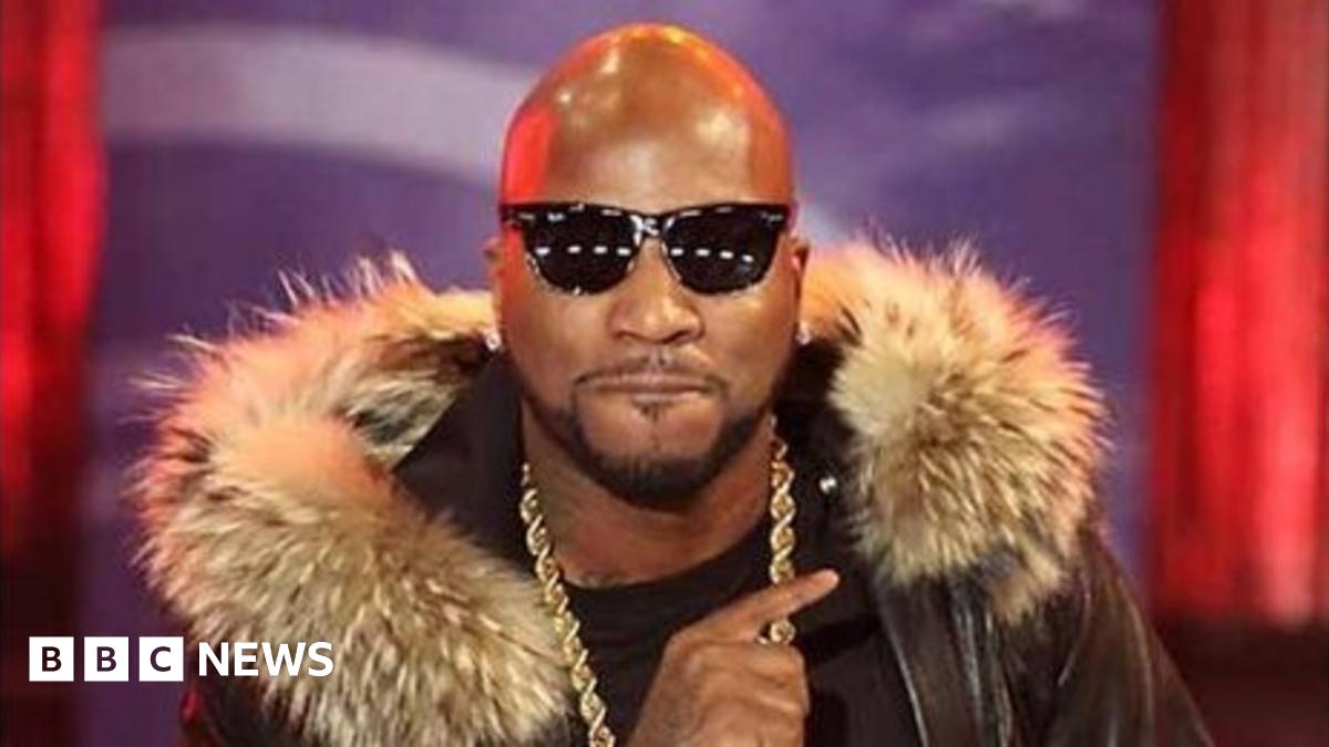 Rapper Young Jeezy is arrested after turning himself in - BBC News