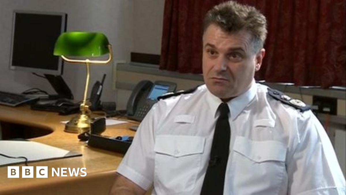 Kent Police to lose more officers says Chief Constable - BBC News