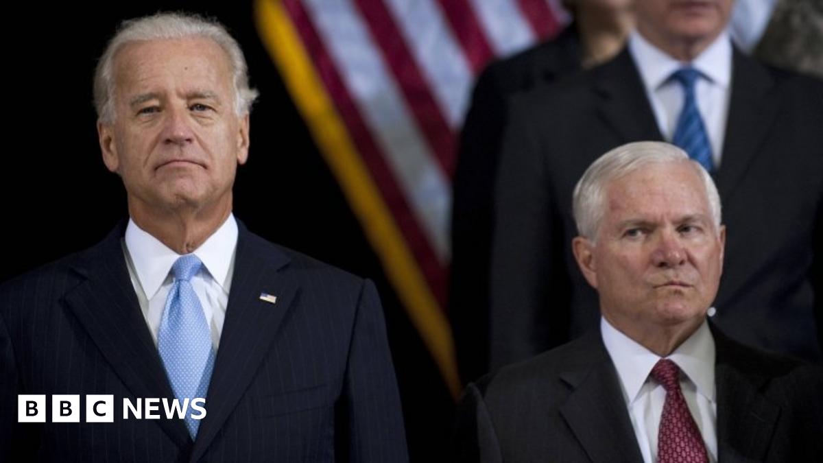 White House defends Joe Biden from Robert Gates critique - BBC News