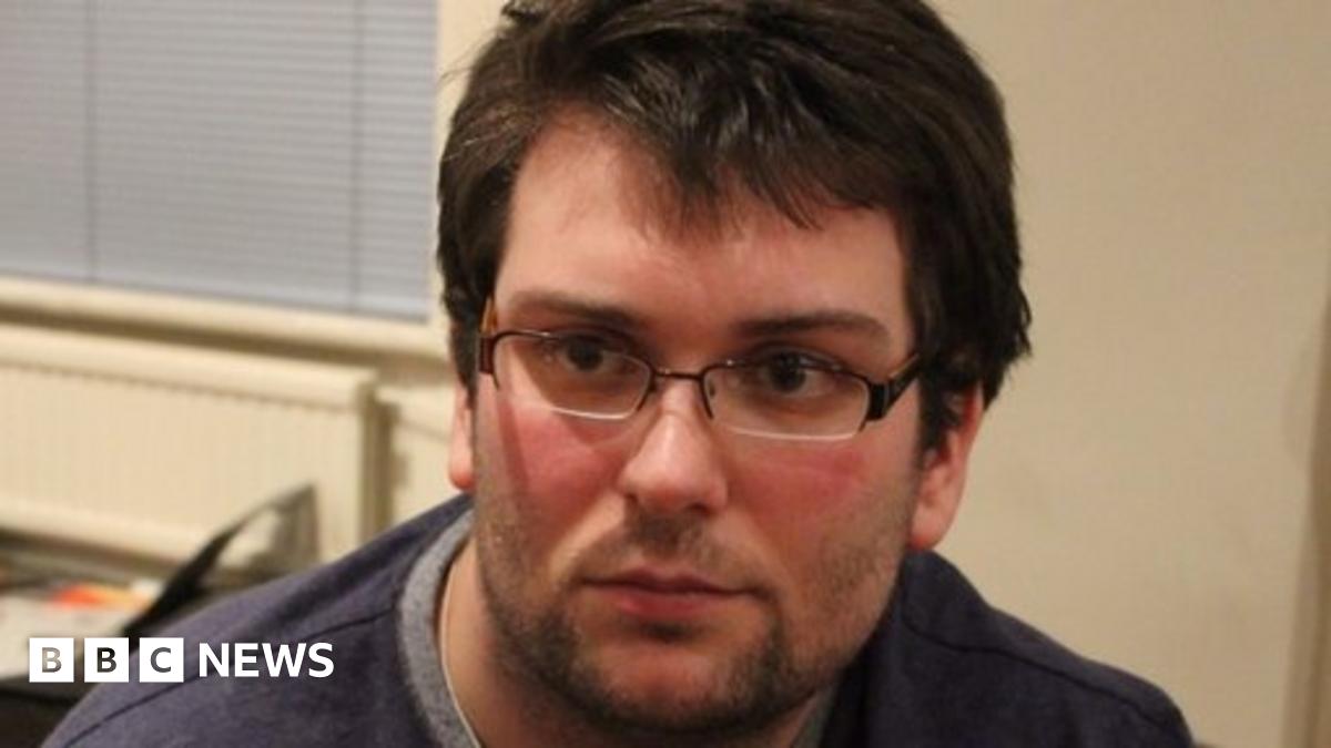 Gary Spedding deported from Israel and back in UK - BBC News