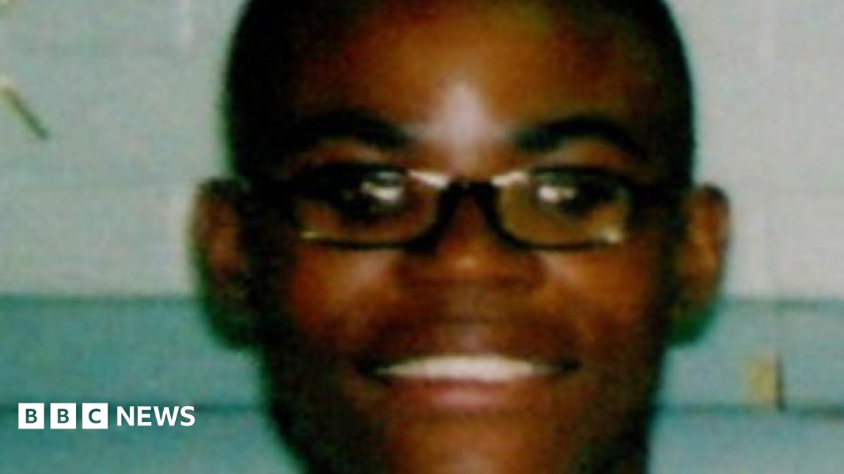 Jahmel Jones shooting: PhD student 'did not see accused drug dealing ...