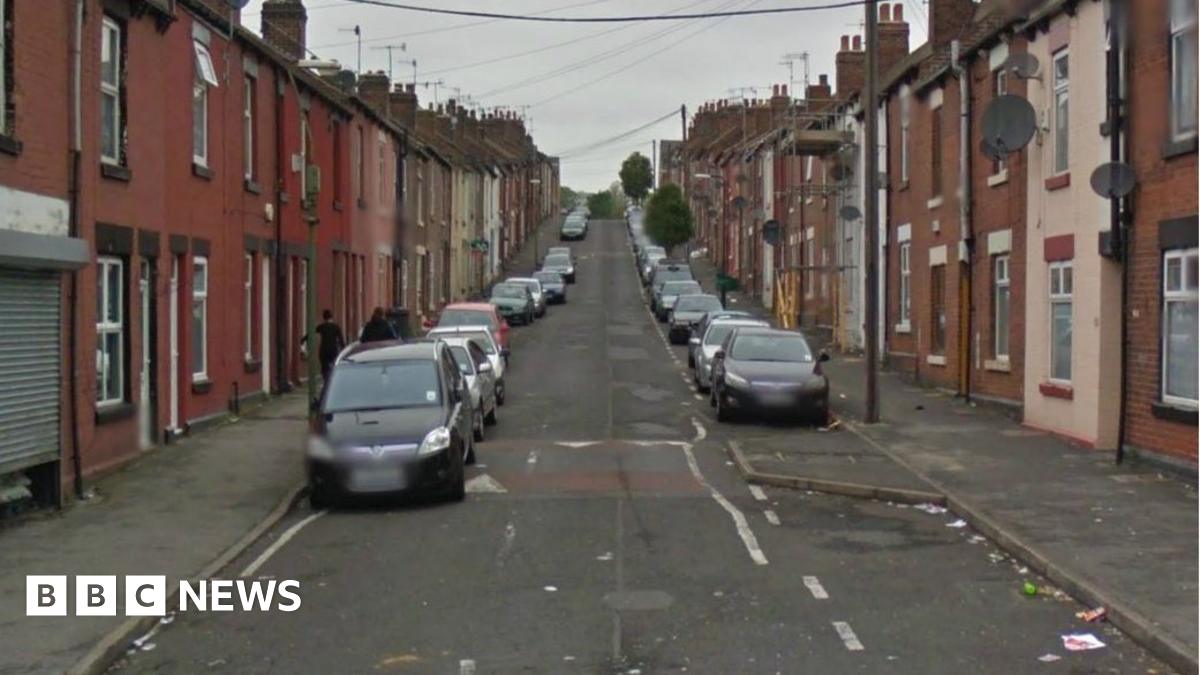 Sheffield Page Hall landlord licensing scheme approved - BBC News