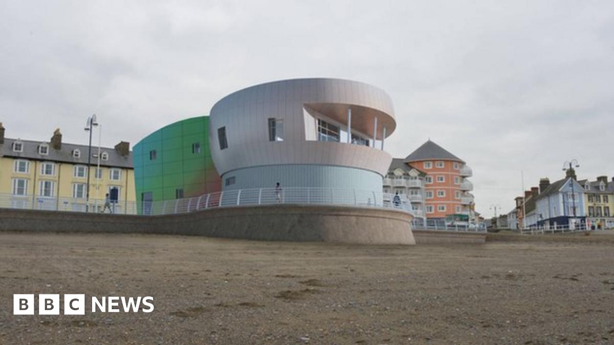 Aberystwyth new bandstand project pulled by council - BBC News