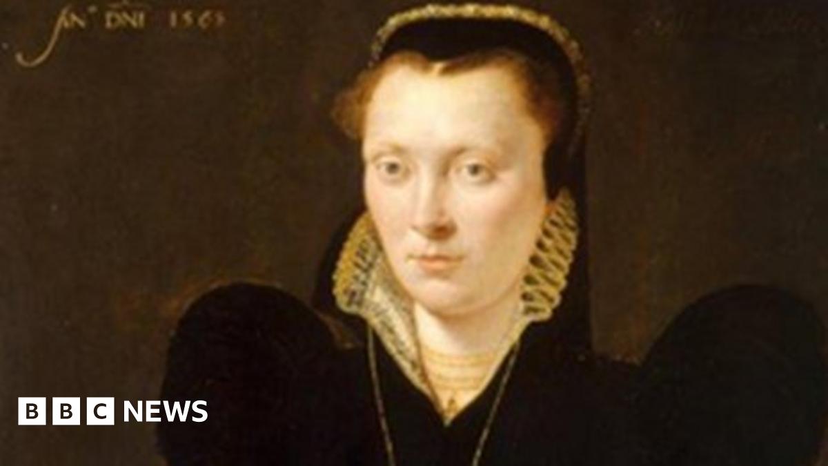 Mystery of the Nazi and the portrait of a Welsh lady - BBC News