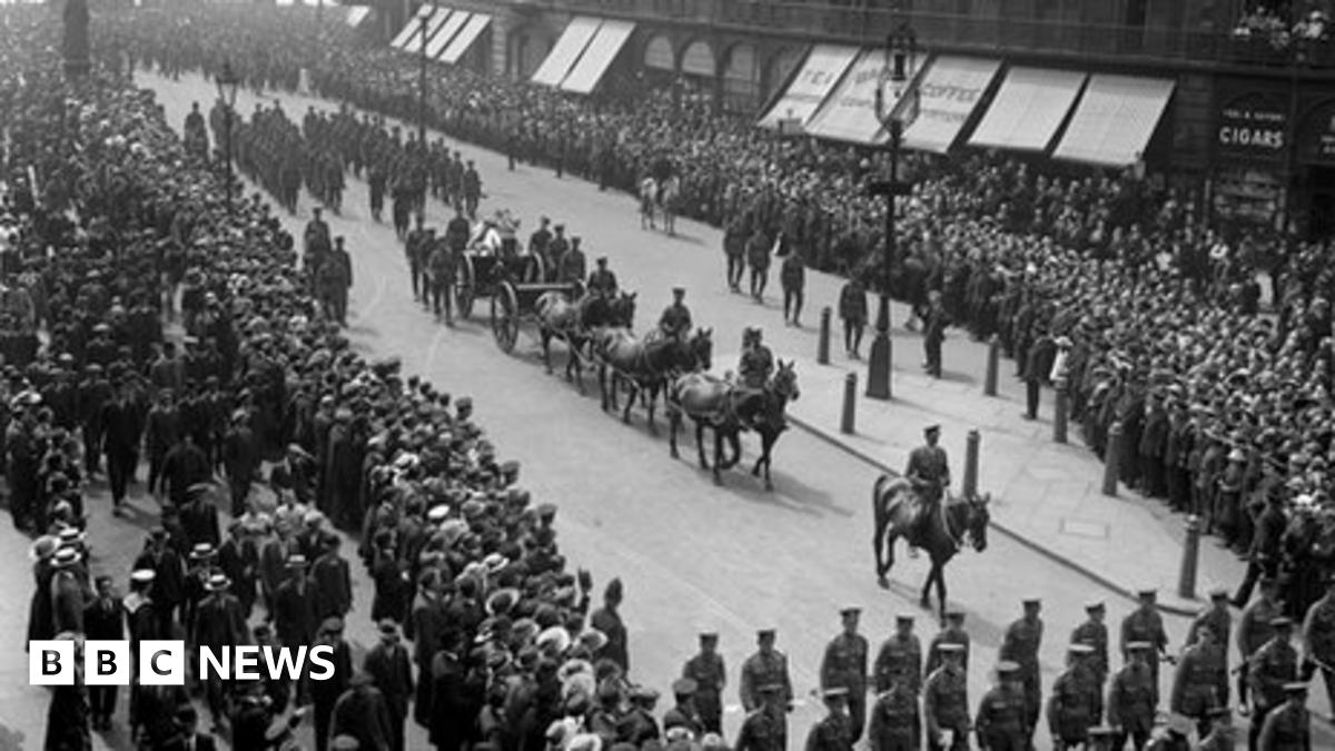 World War One: Edith Cavell and Charles Fryatt 'martyred' - BBC News