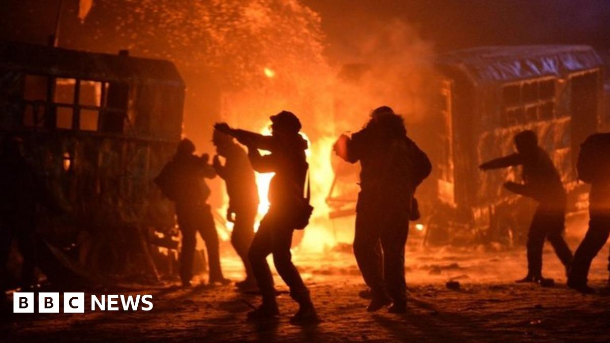 Profile: Ukraine's 'Right Sector' movement - BBC News