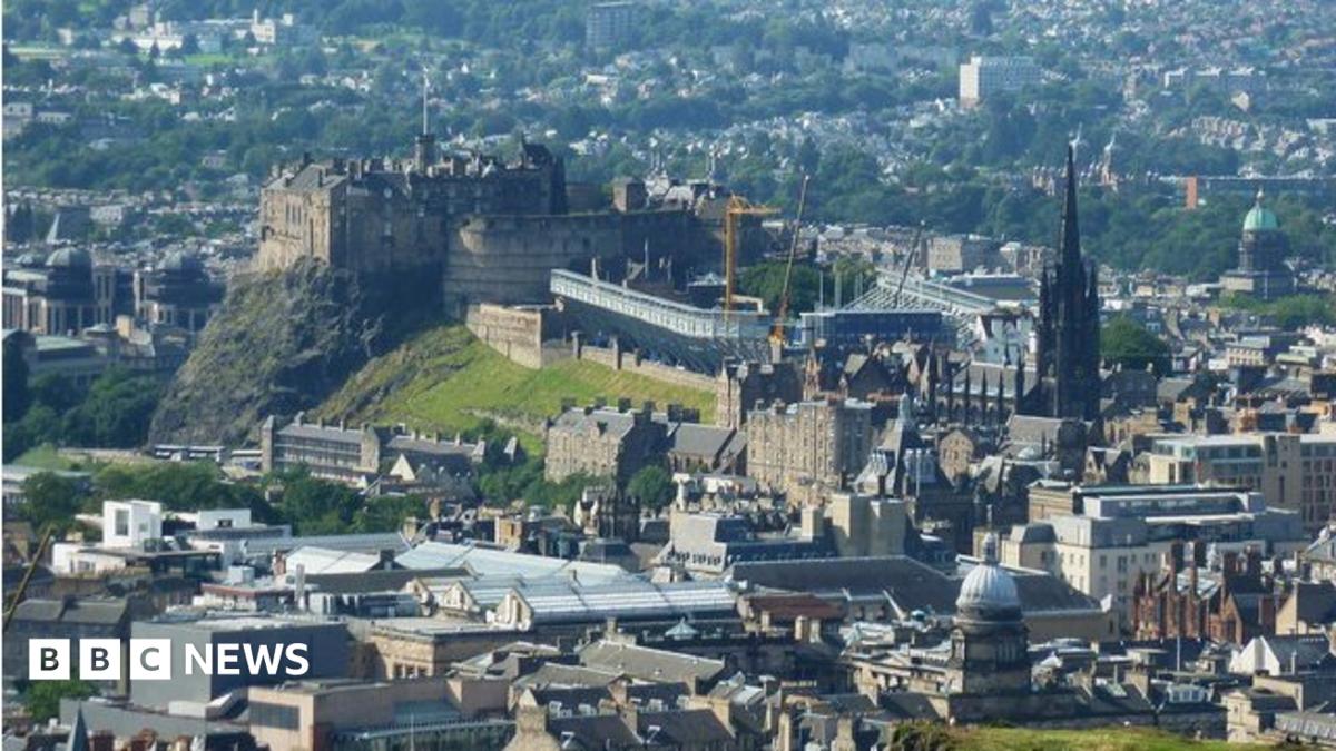 Edinburgh 'helps lead London-centric recovery' - BBC News