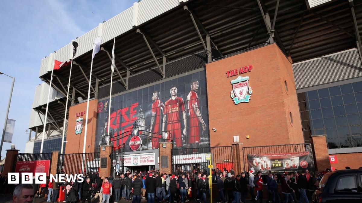 Liverpool signs airline Garuda as training kit partner - BBC News