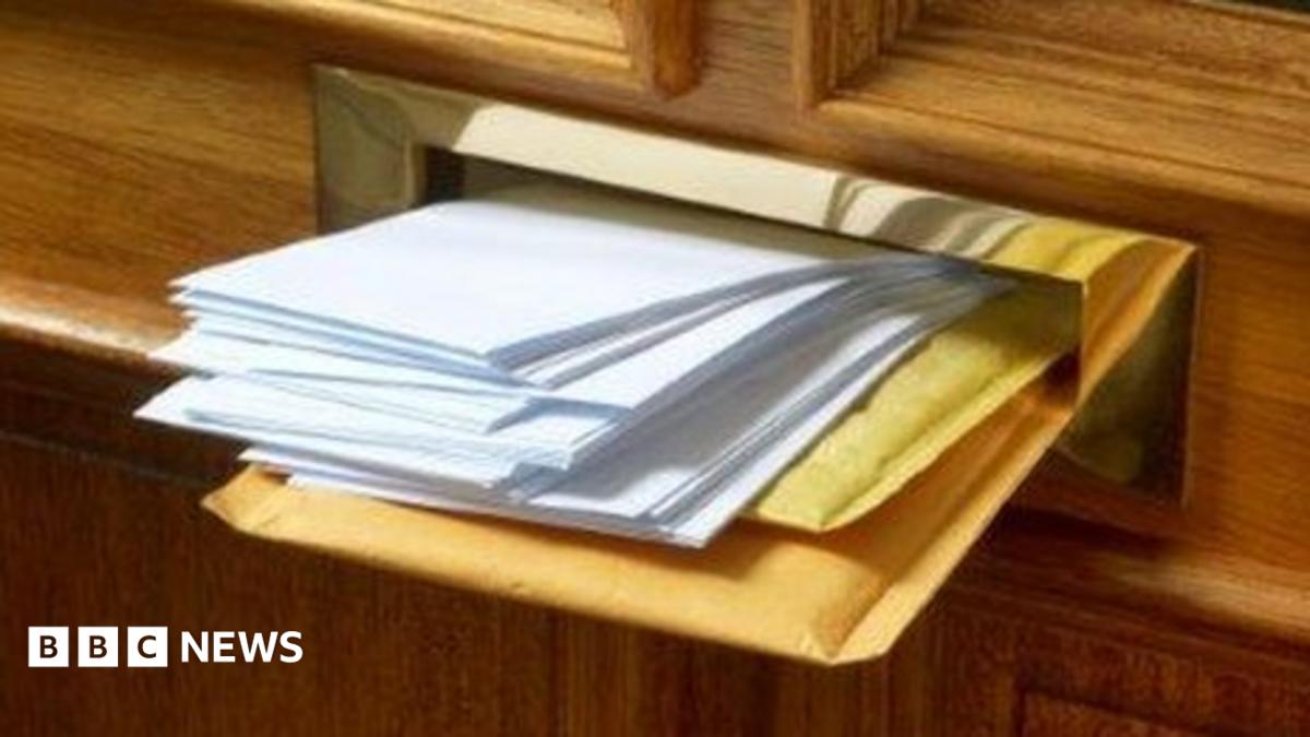 Are your medical records in danger? - BBC News