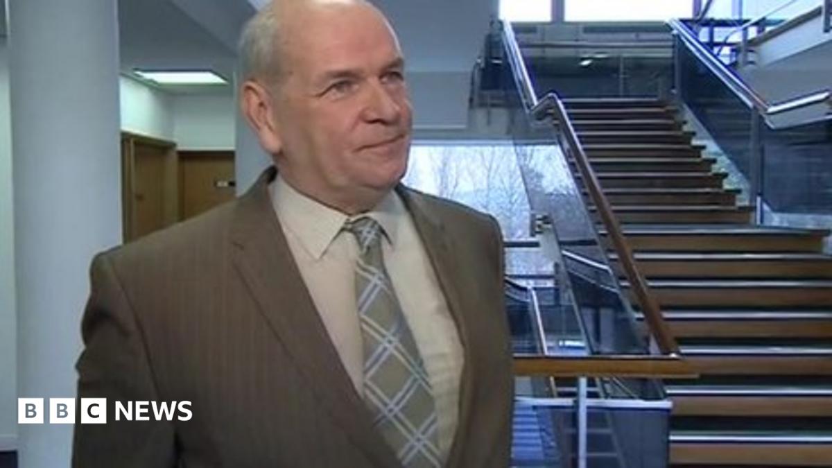 East Sussex job cuts and 1.95% council tax rise recommended - BBC News