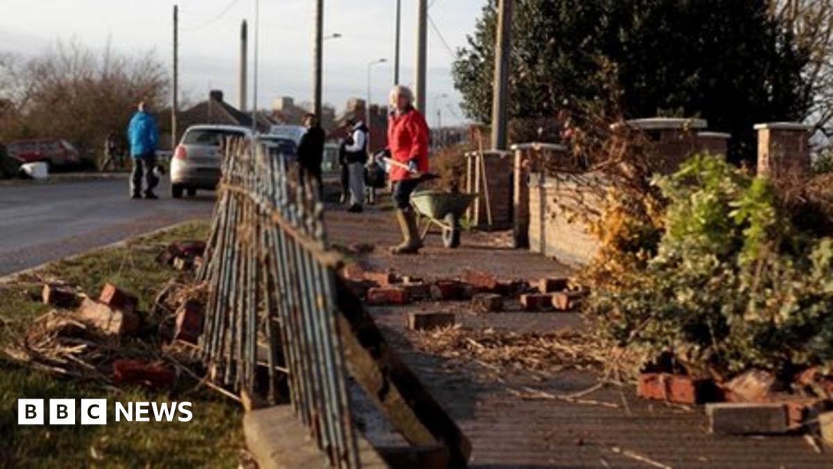 Reserve cash to east coast repair surge damage - BBC News
