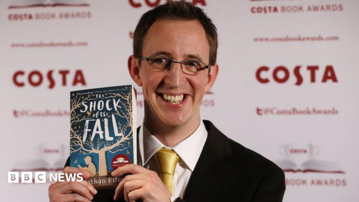 Nathan Filer wins Costa Book of the Year with debut novel - BBC News