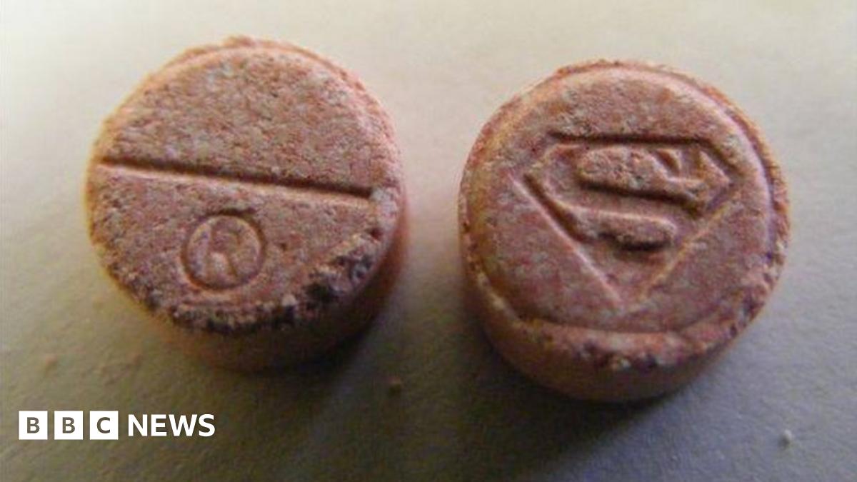 Alert over Superman 'ecstasy' tablets - BBC News