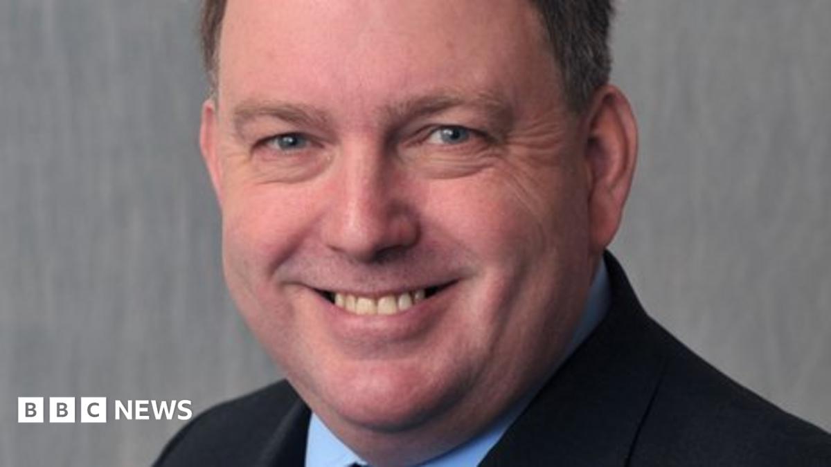 Wisbech councillor Jonathan Farmer in court on WW2 gun charge - BBC News