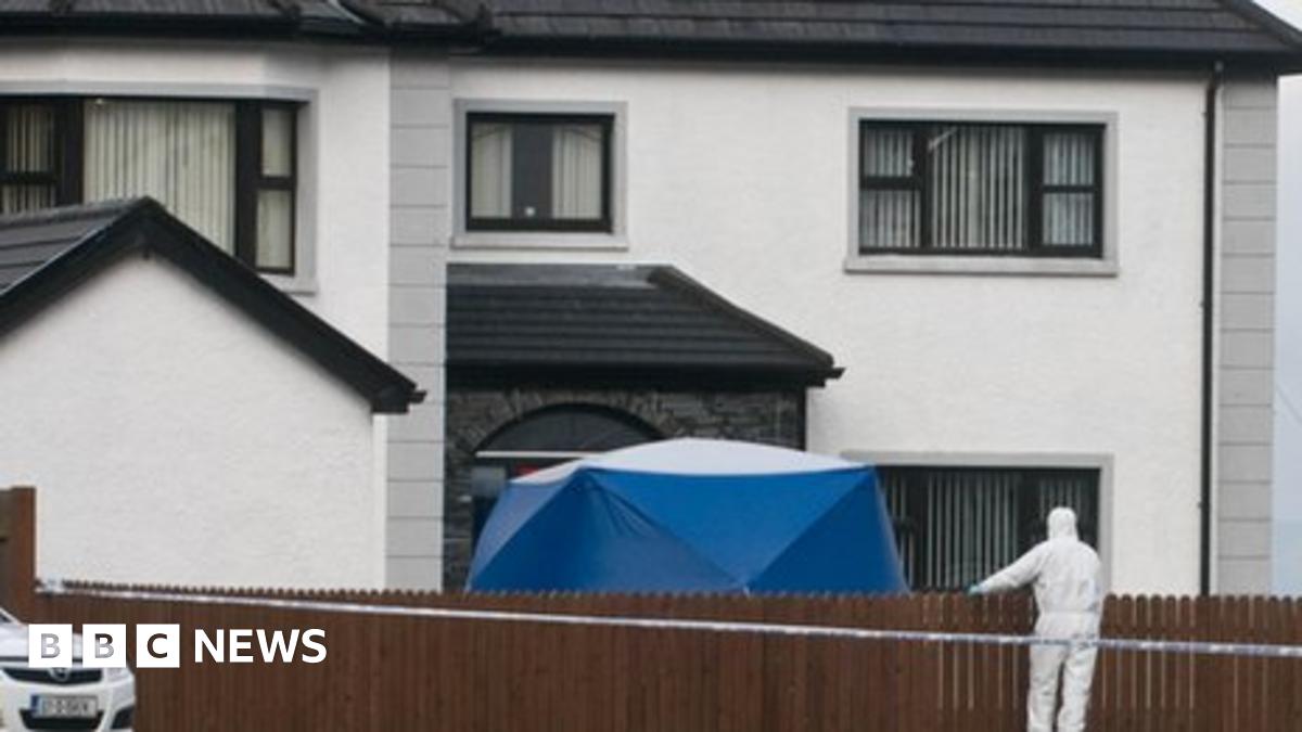 Andrew Allen murder: 'Up to 12 people involved' - BBC News