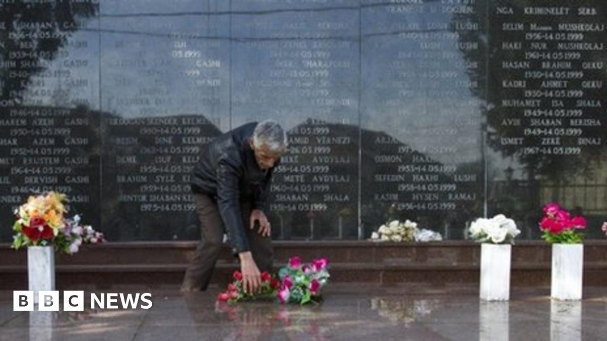 Serbian ex-paramilitaries guilty of Kosovo killings - BBC News