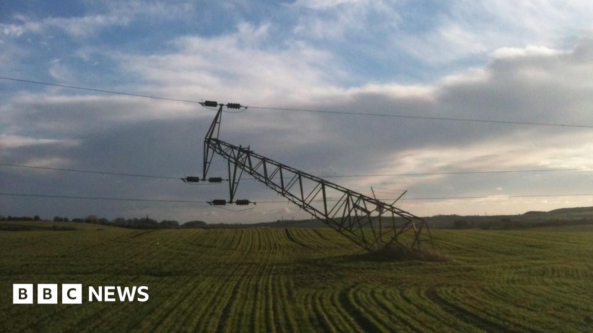 Teesside power restored after lines and pylons battered - BBC News