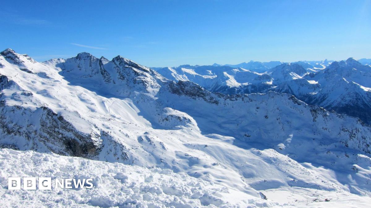 Avalanche science: uncovering snow's deadly secrets - BBC News