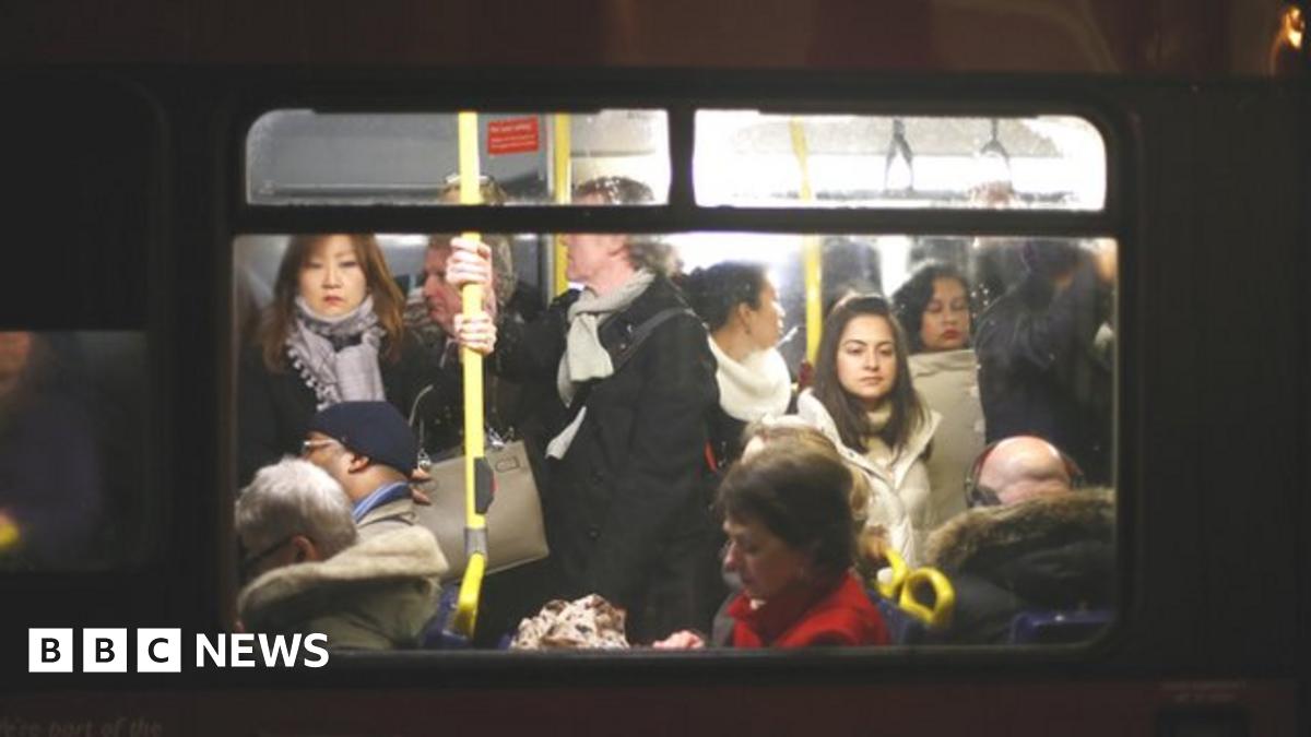 How does commuting affect wellbeing? - BBC News