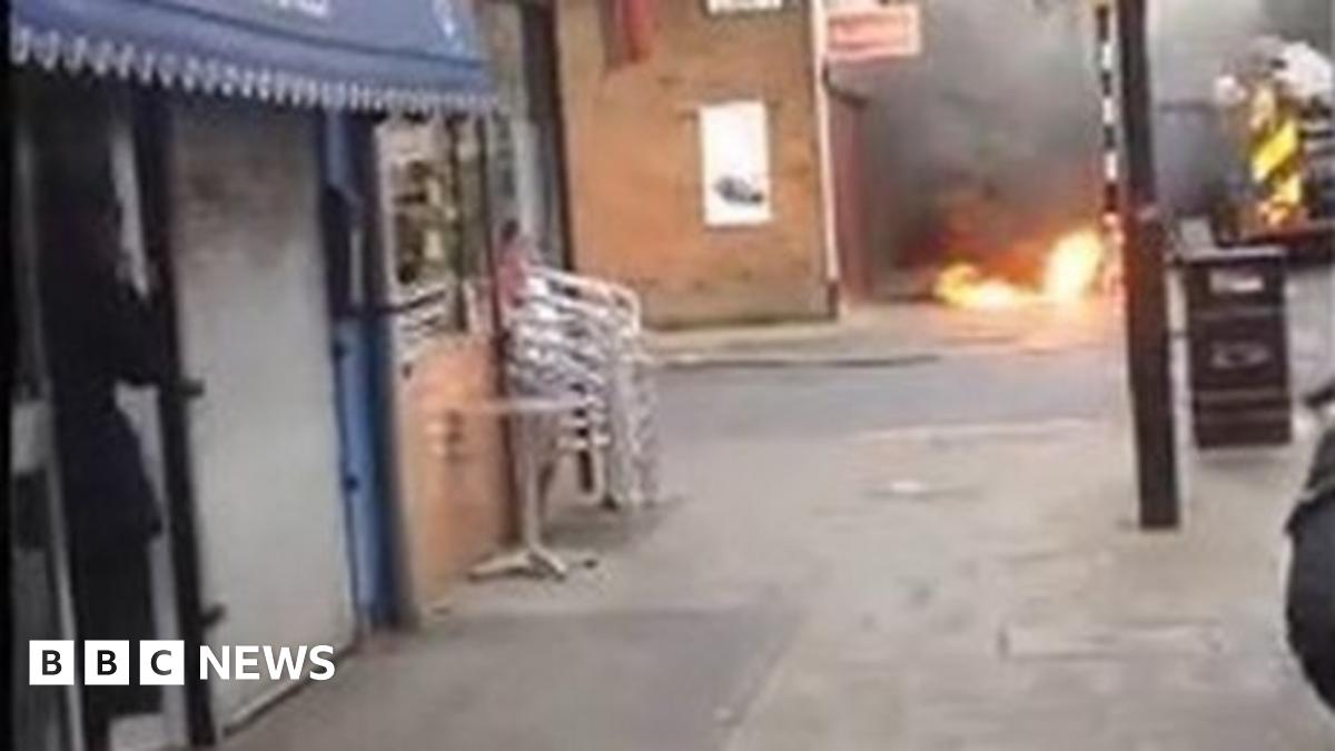 Electrical fault sees pavement blaze in Caledonian Road - BBC News