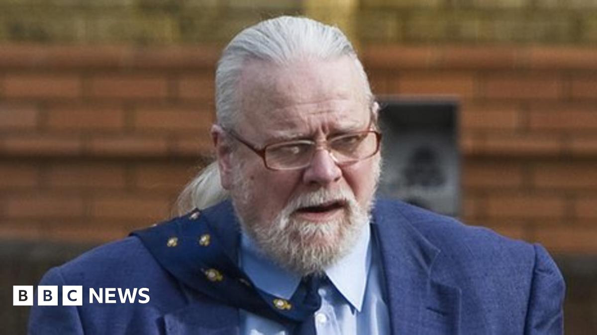 Conman builder John Jenkins flees before guilty verdict - BBC News