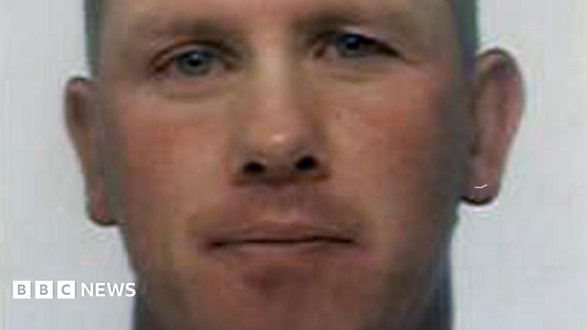 Philip Strickland murder: Ian and Jason Weir sentenced - BBC News