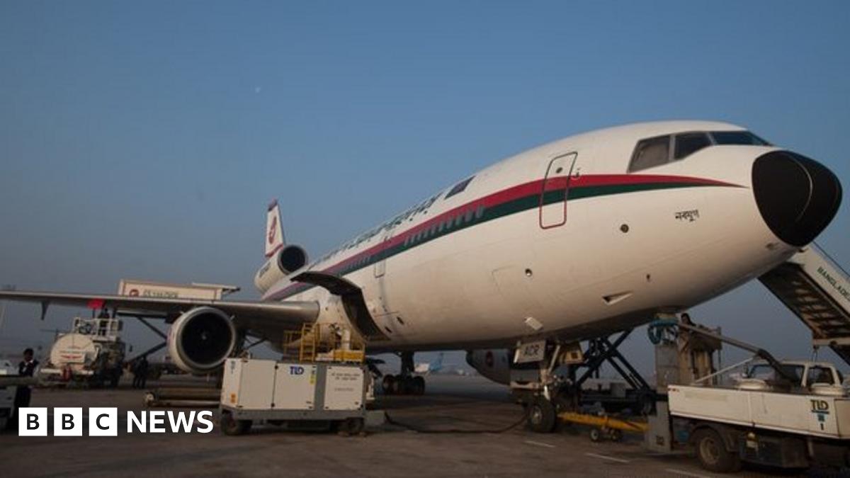 'End of an era' as DC-10 makes last international trip - BBC News