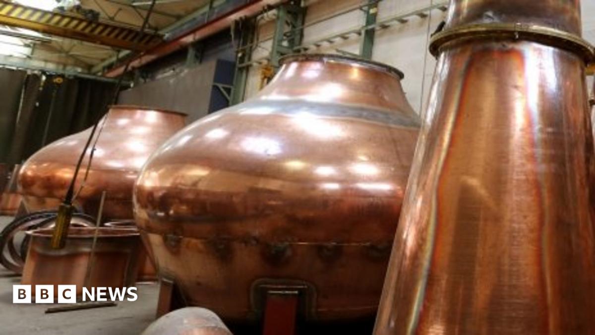 Jedburgh whisky distillery proposal promises 50 jobs - BBC News