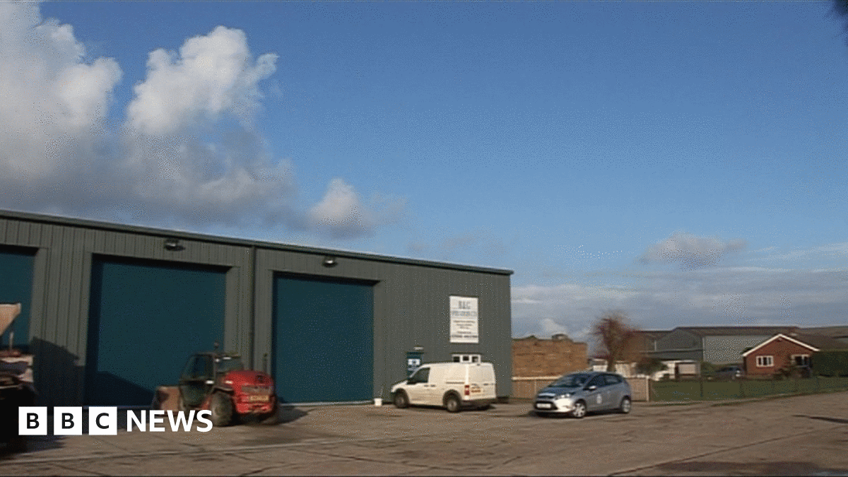 Kevin Alderton's farm machinery death ruled accidental - BBC News