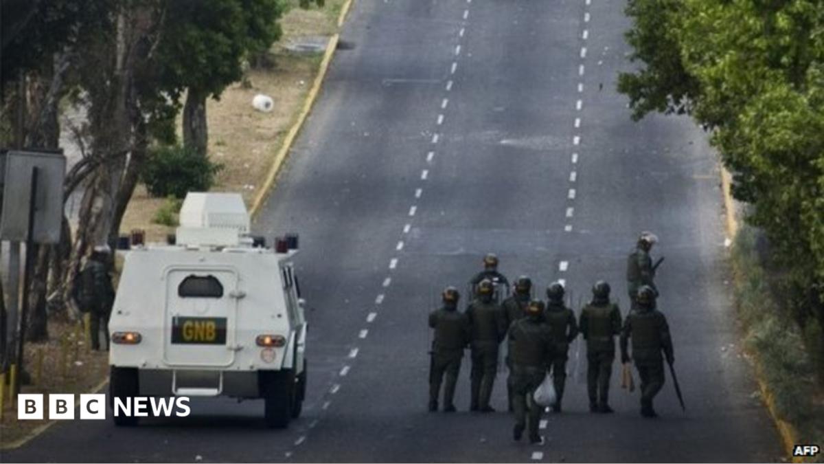 Venezuela's Maduro criticised by party loyalist - BBC News