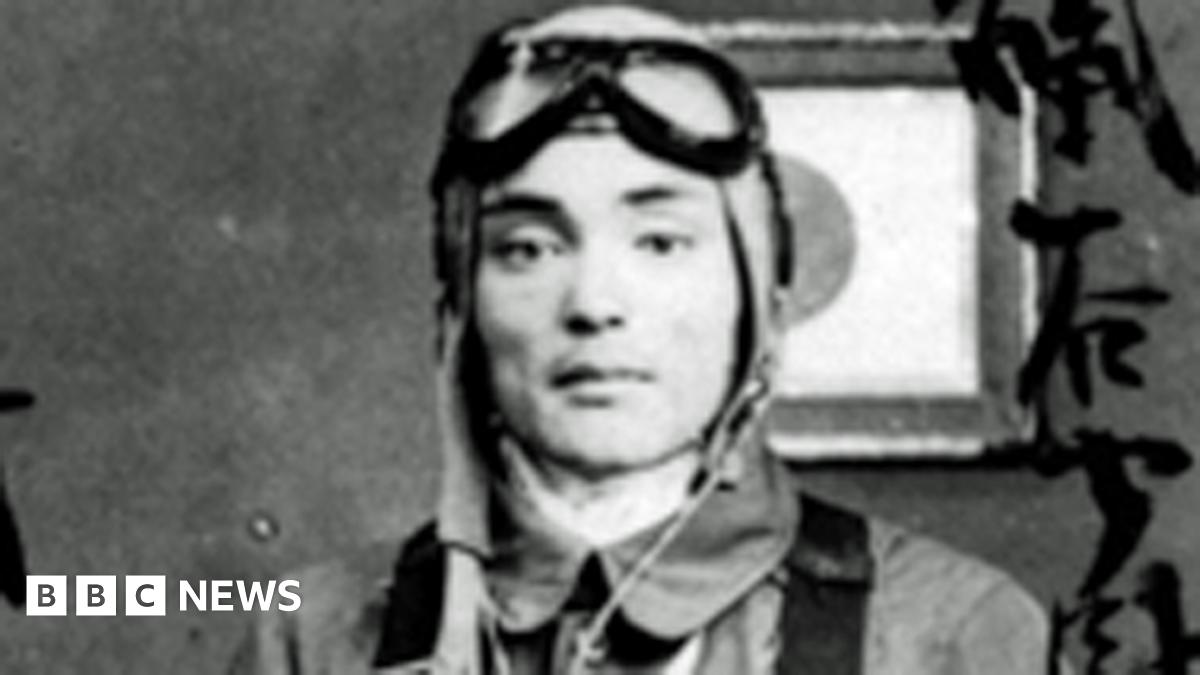 Remembering Japan's kamikaze pilots - BBC News
