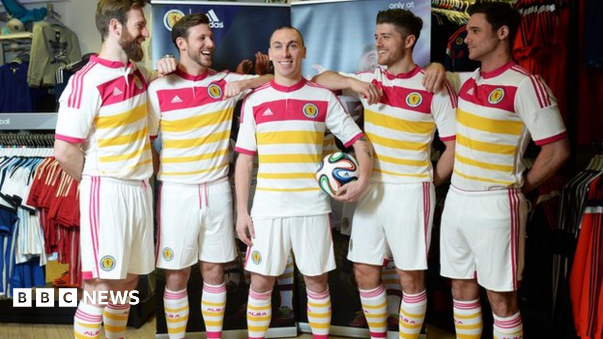 The beauty/horror of the garish new Scotland away strip - BBC News