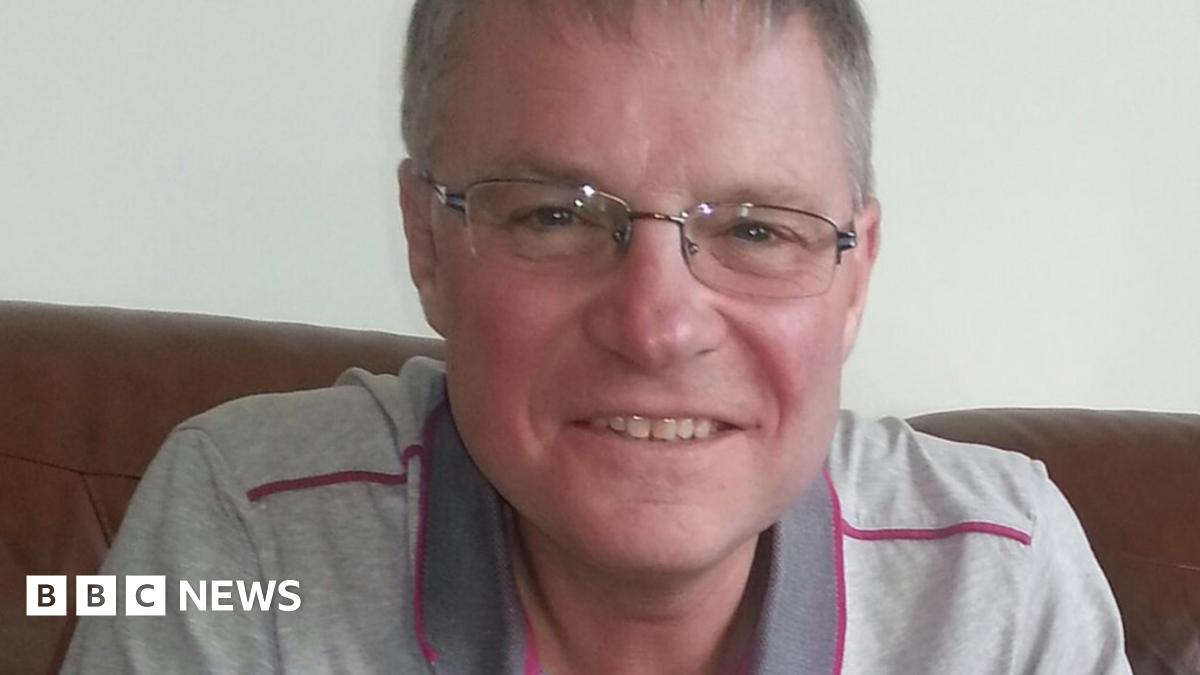 Christopher Penman murder: Awat Akram jailed for life - BBC News