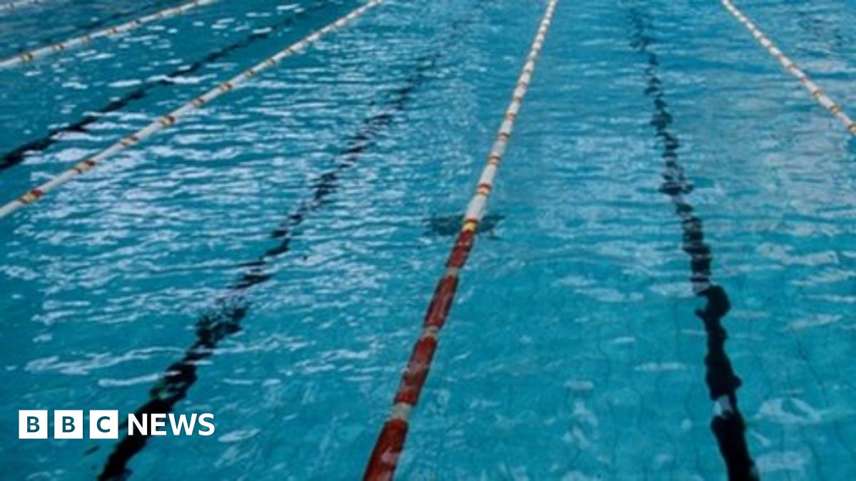 Hawthorn swimming pool, Pontypridd shut over safety concerns - BBC News