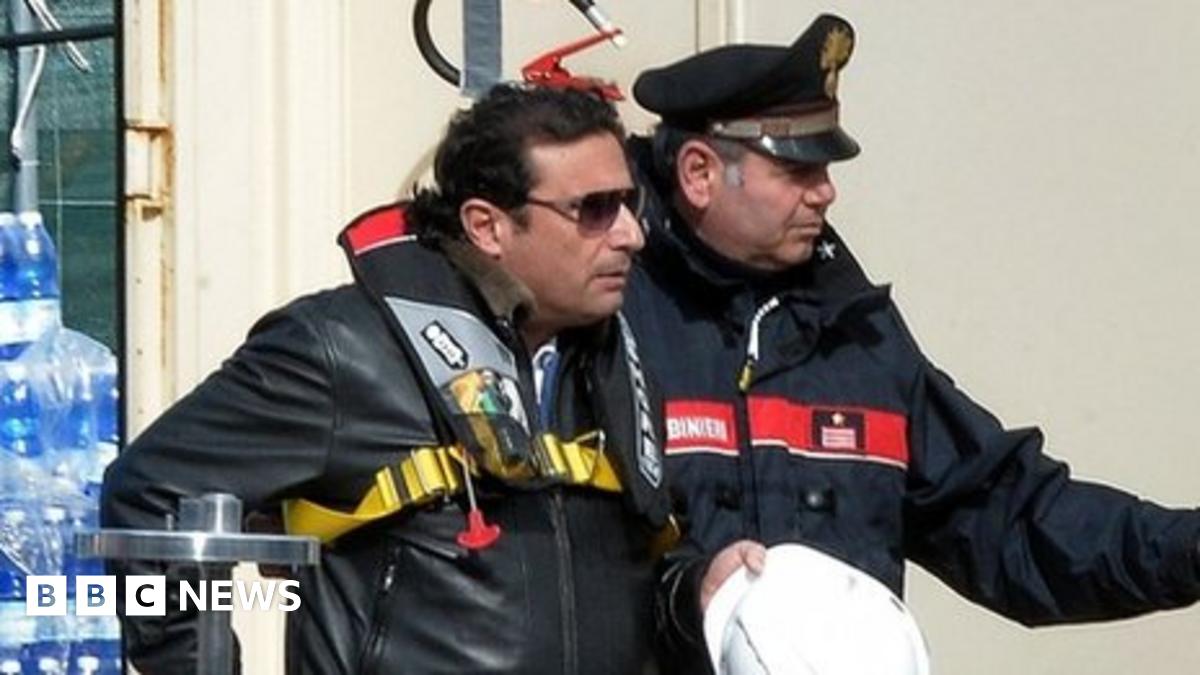 Costa Concordia's Captain Schettino returns to ship - BBC News