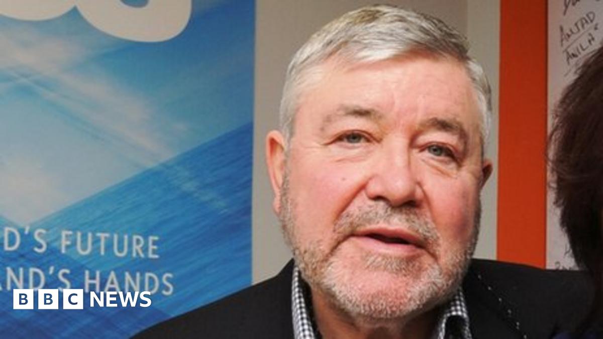 Former Labour chairman Bob Thomson backing Yes - BBC News