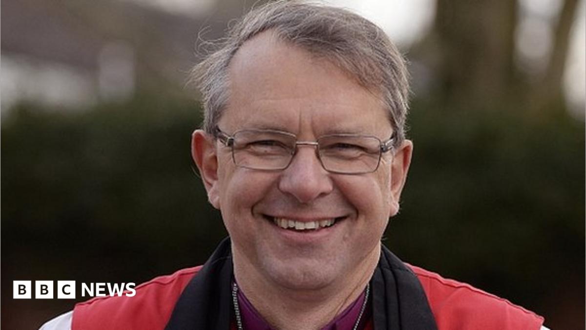 The new Bishop of Durham takes his seat in the House of Lords - BBC News