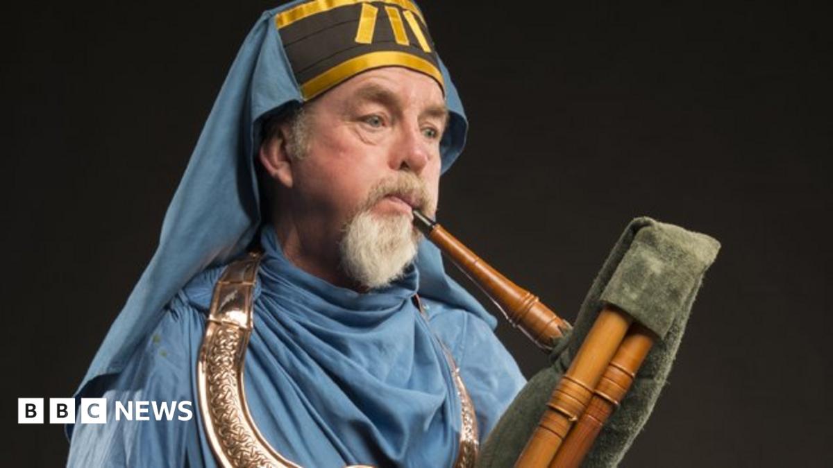 In pictures: Cornish Bards - BBC News