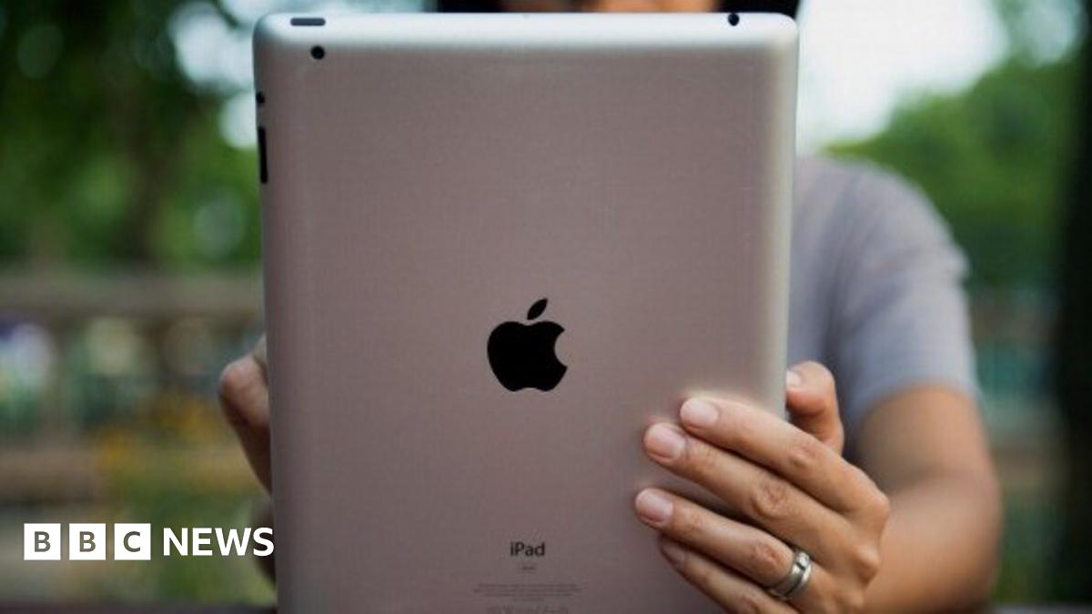 Apple security rules leave inherited iPad useless, say sons - BBC News