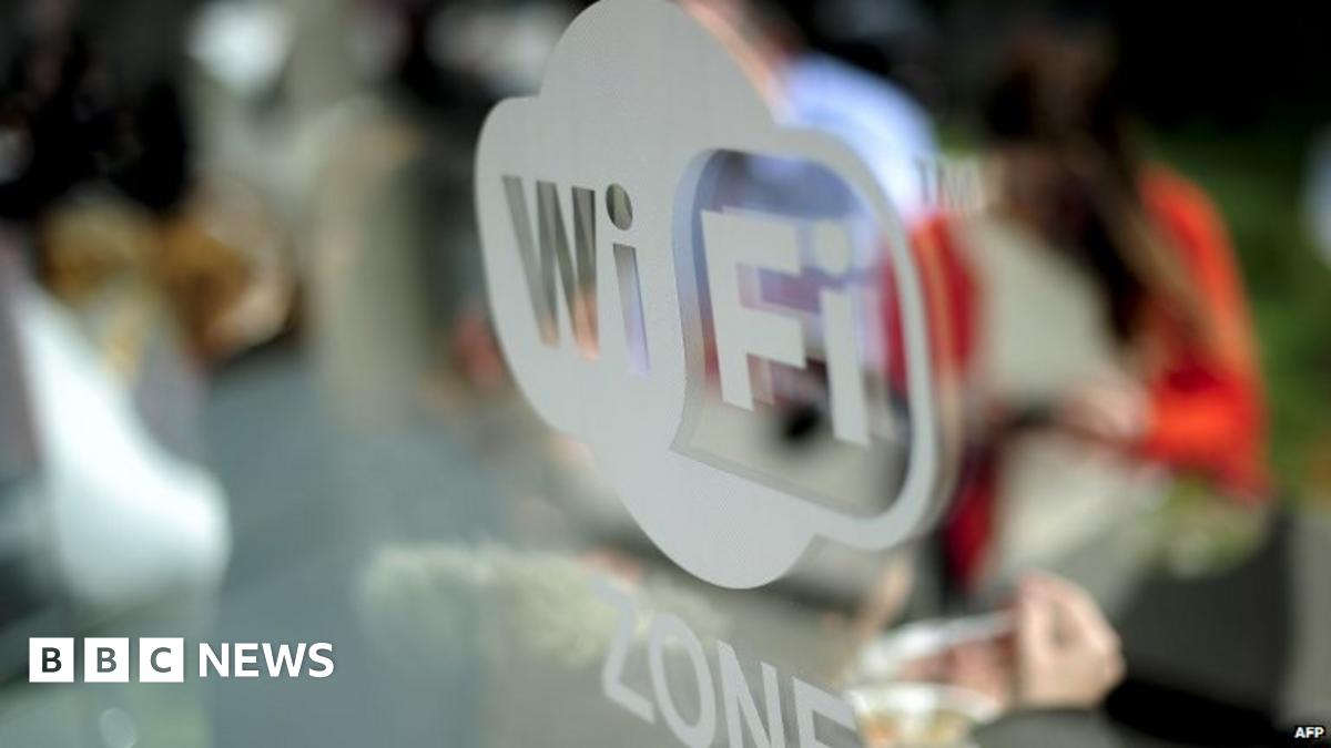 Free wi-fi hotspots pose data risk, Europol warns - BBC News