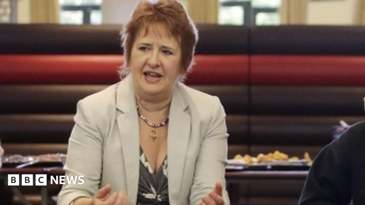 Scottish independence: Roseanna Cunningham sorry for upsetting general ...