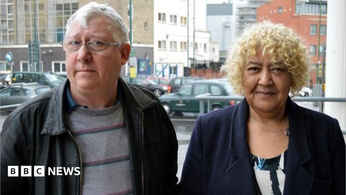 Moor Bridge deaths: Network Rail apology 'too late' - BBC News