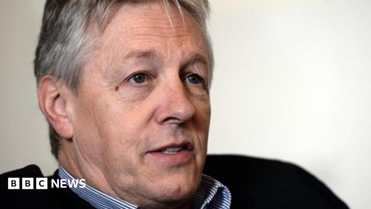 NI welfare changes: Peter Robinson warns of 'nuclear options' - BBC News