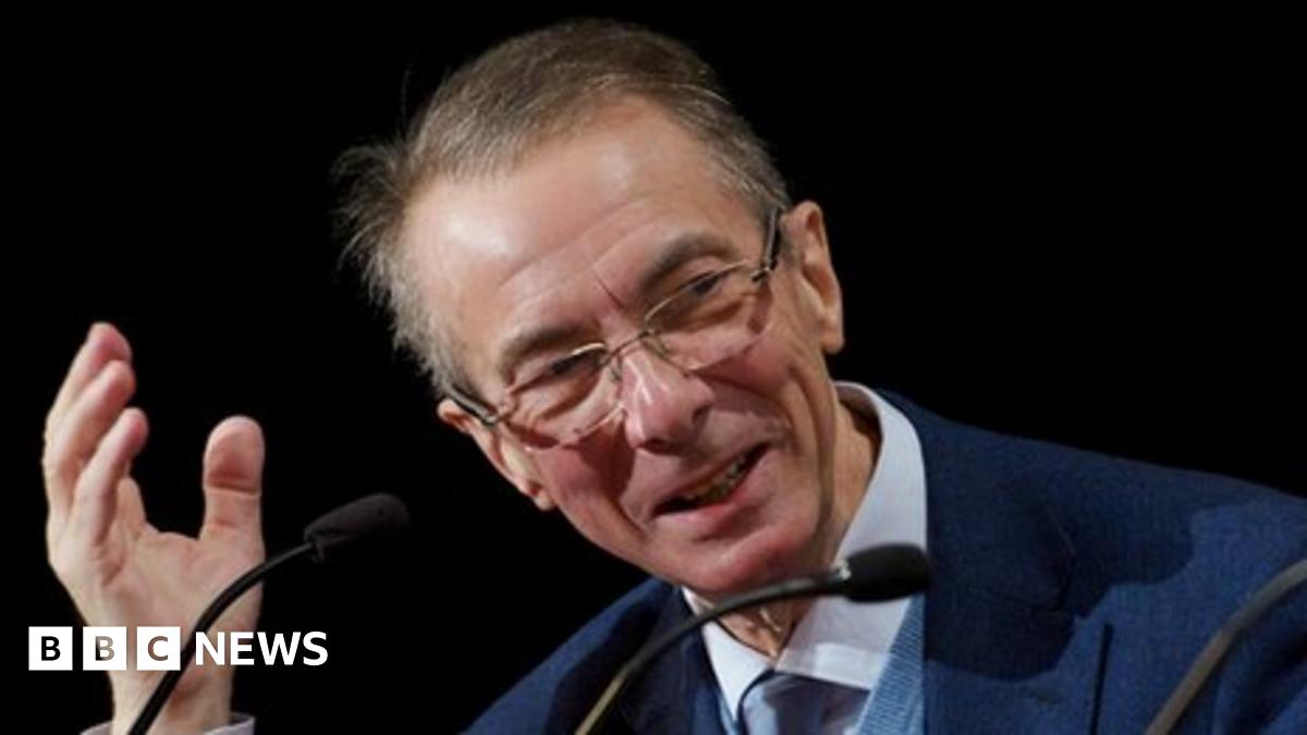 Opera director Gerard Mortier dies aged 70 - BBC News