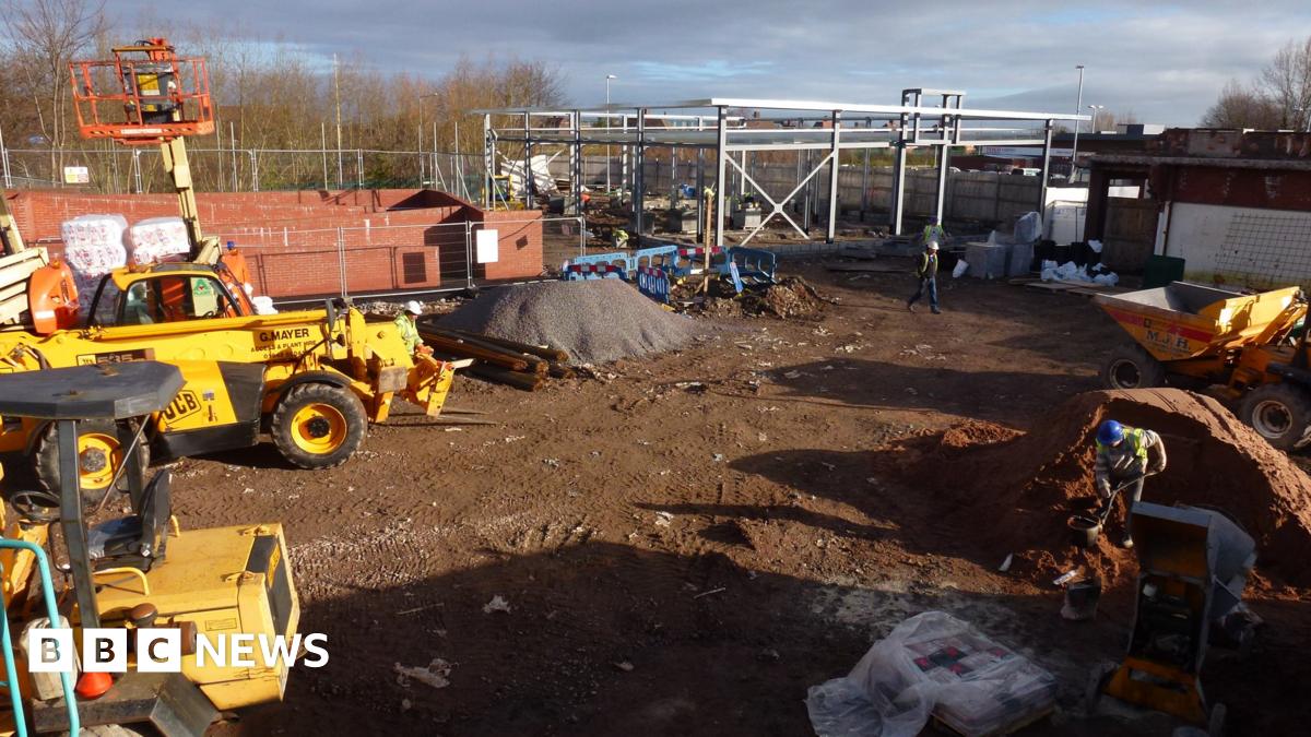 Hadley centre £900,000 regeneration project begins - BBC News