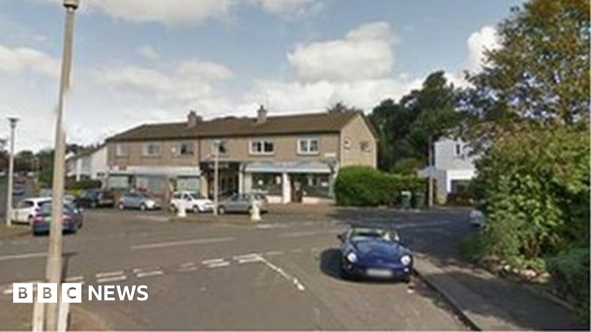 Men sought over cash machine robbery in Edinburgh - BBC News