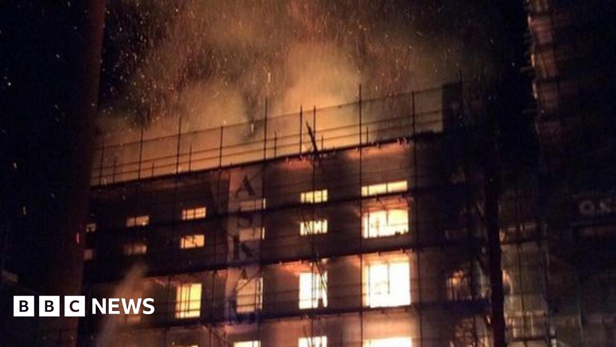 Homes evacuated following mill fire in Burscough - BBC News