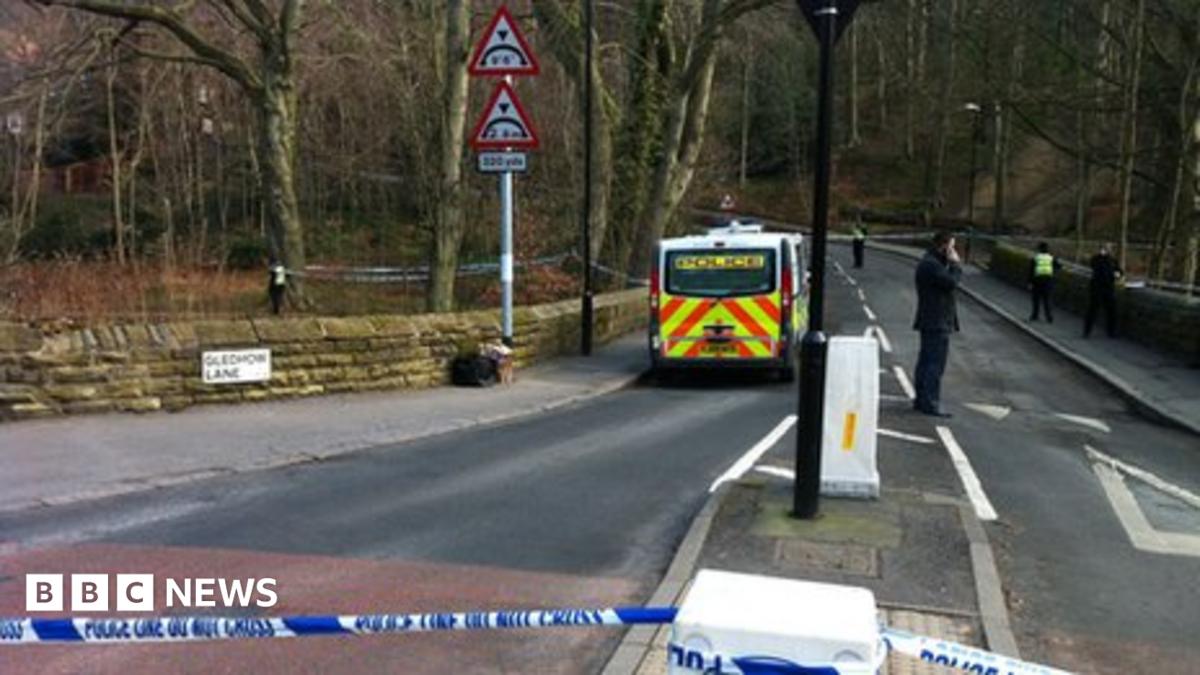 Man's body found in Leeds wood starts murder case - BBC News